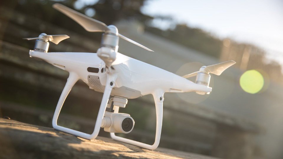 10 Best Follow Me Drones for Beginners and Kids (Updated 2019) - UAV ...