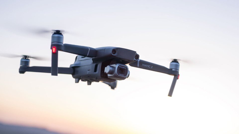 10 Best Follow Me Drones for Beginners and Kids (Updated 2019) - UAV ...